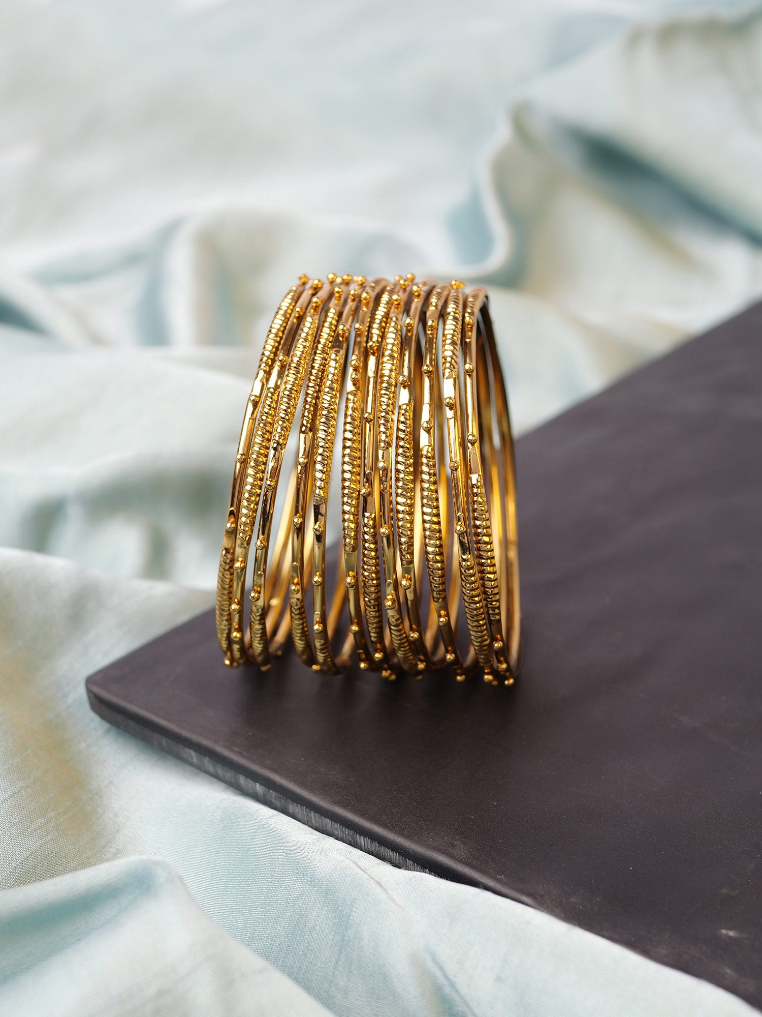 Rumi Bohemian Bangle Set in Antique Gold
