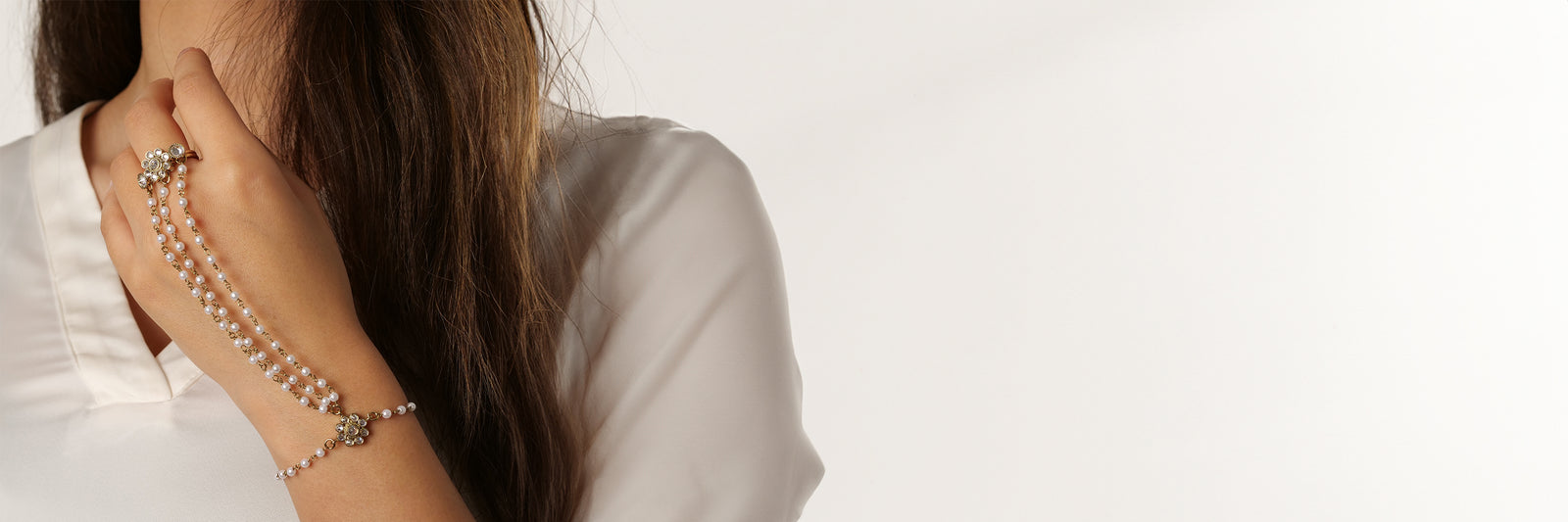 and Jewellery | Rings, Bracelets, Hand Chains- Antique Gold & Silver ...