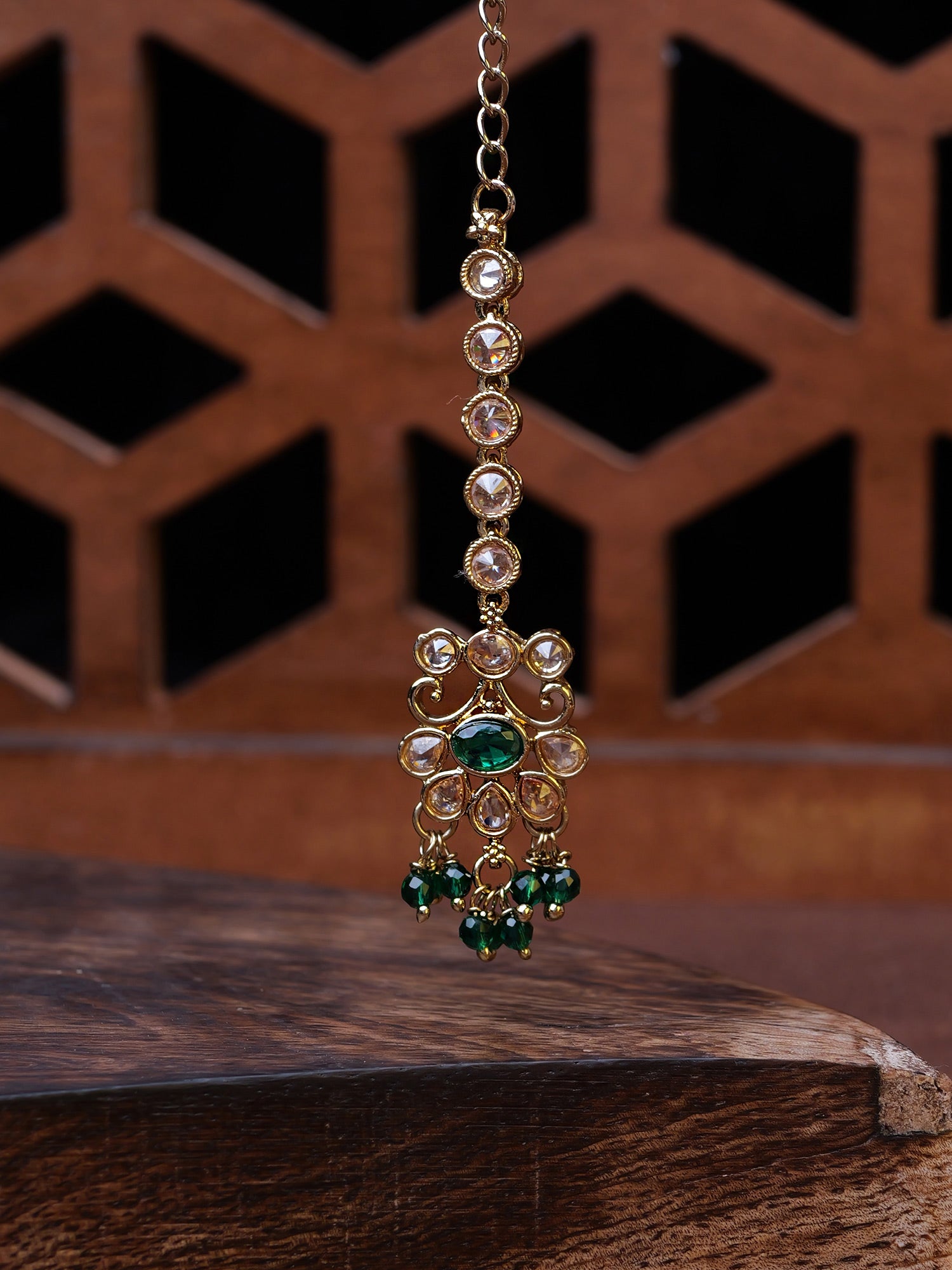 Zehra Maang Tikka in Green